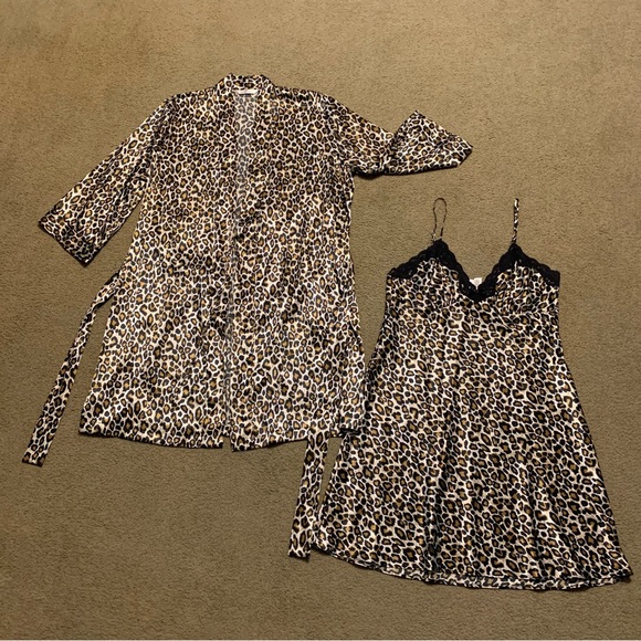 Ambrielle | Intimates & Sleepwear | Ambrielle Leopard Print 2 Piece ...